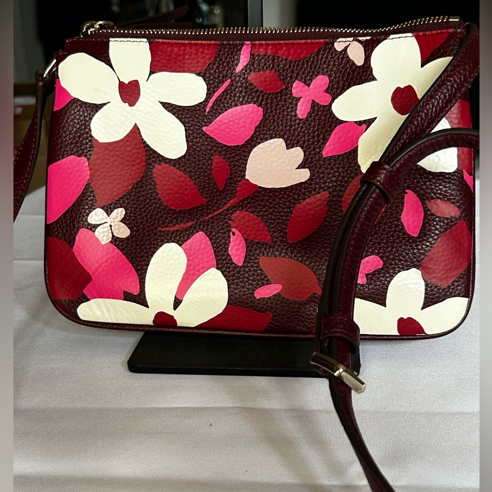 Pretty Floral Kate Spade Crossbody - Gem